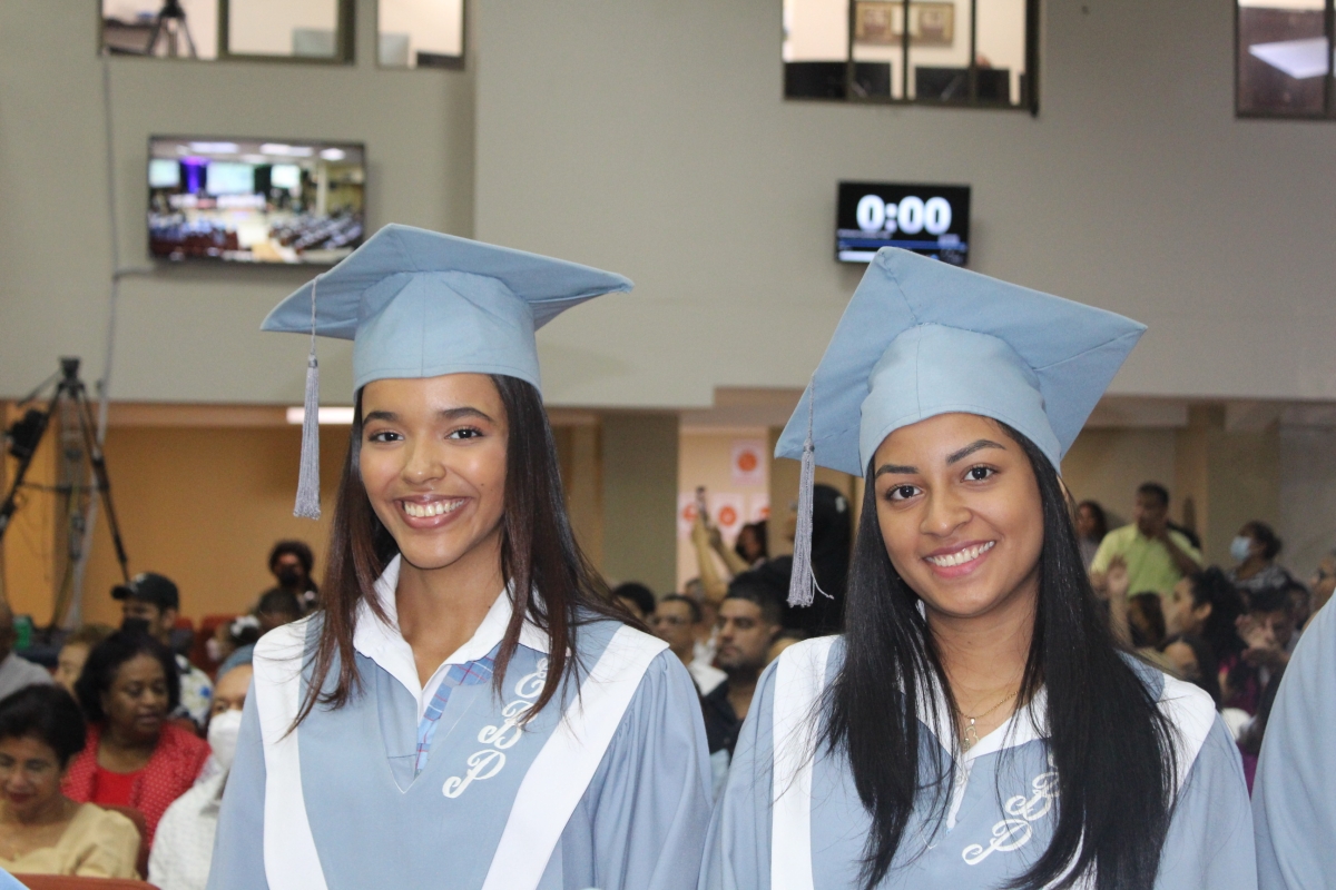 Index of /wp-content/uploads/photo-gallery/Graduacion_Media_2022 ...