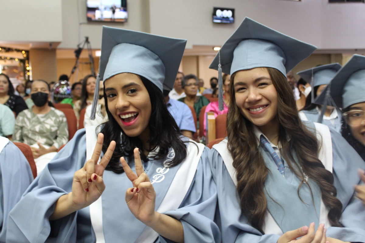 Index of /wp-content/uploads/photo-gallery/Graduacion_Media_2022 ...