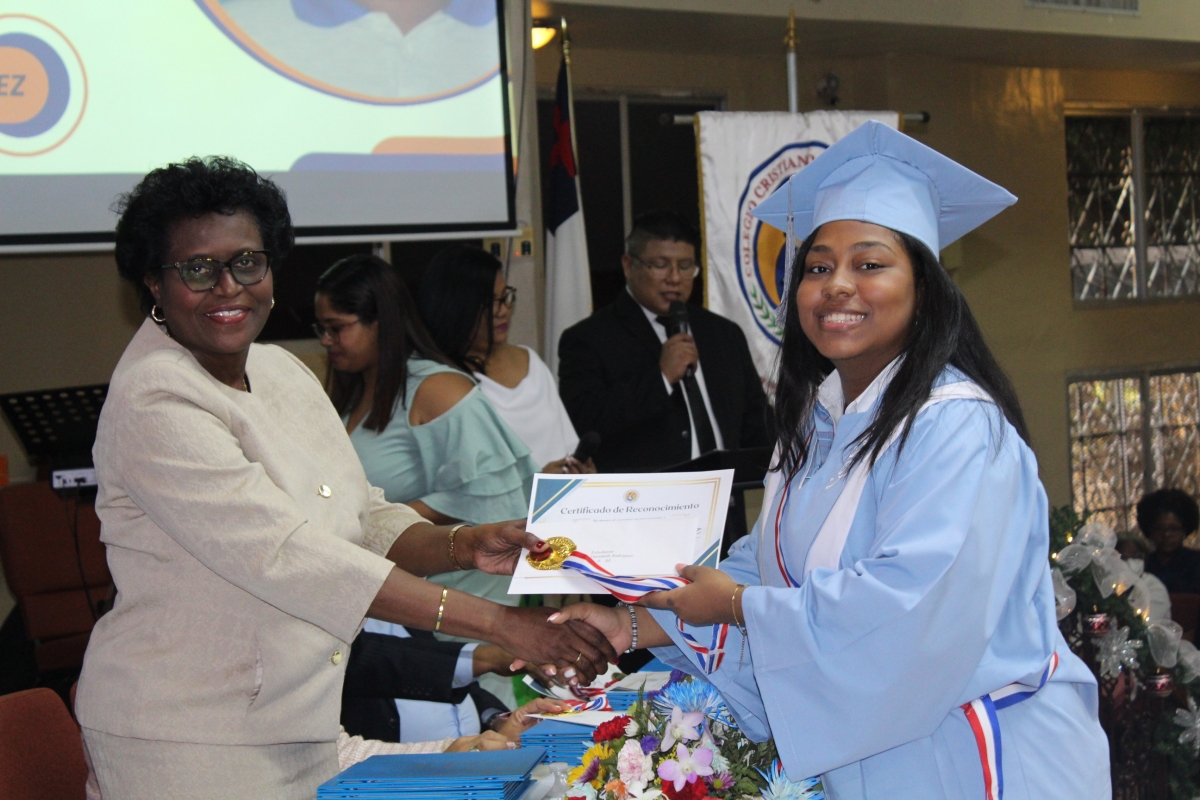 Index of /wp-content/uploads/photo-gallery/Graduacion_Media_2022 ...