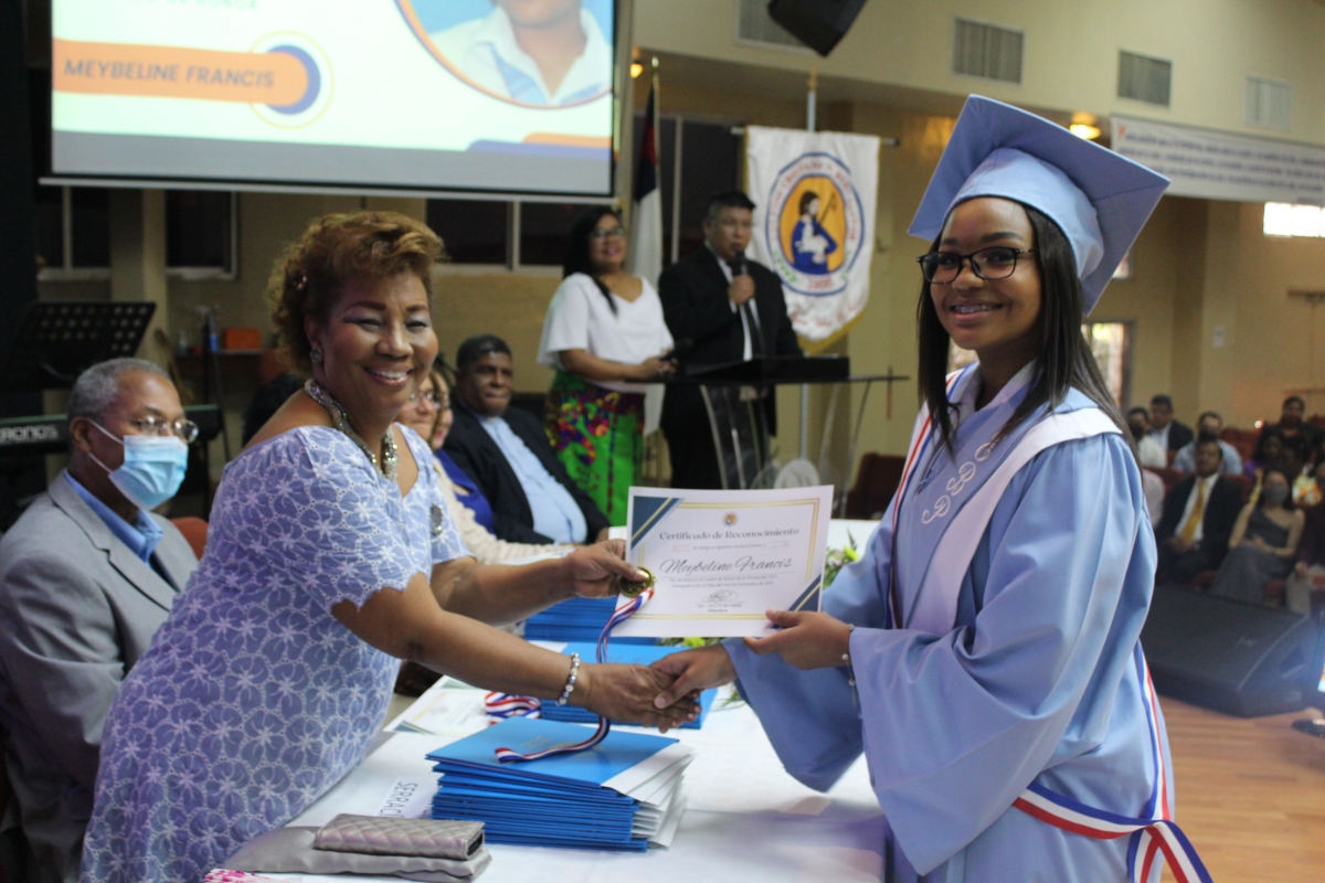 Index of /wp-content/uploads/photo-gallery/Graduacion_Media_2022 ...