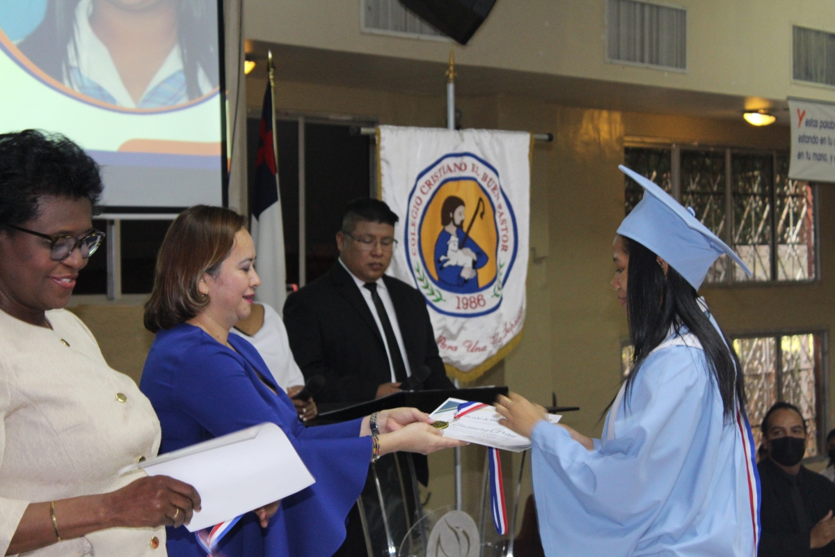 Index of /wp-content/uploads/photo-gallery/Graduacion_Media_2022 ...