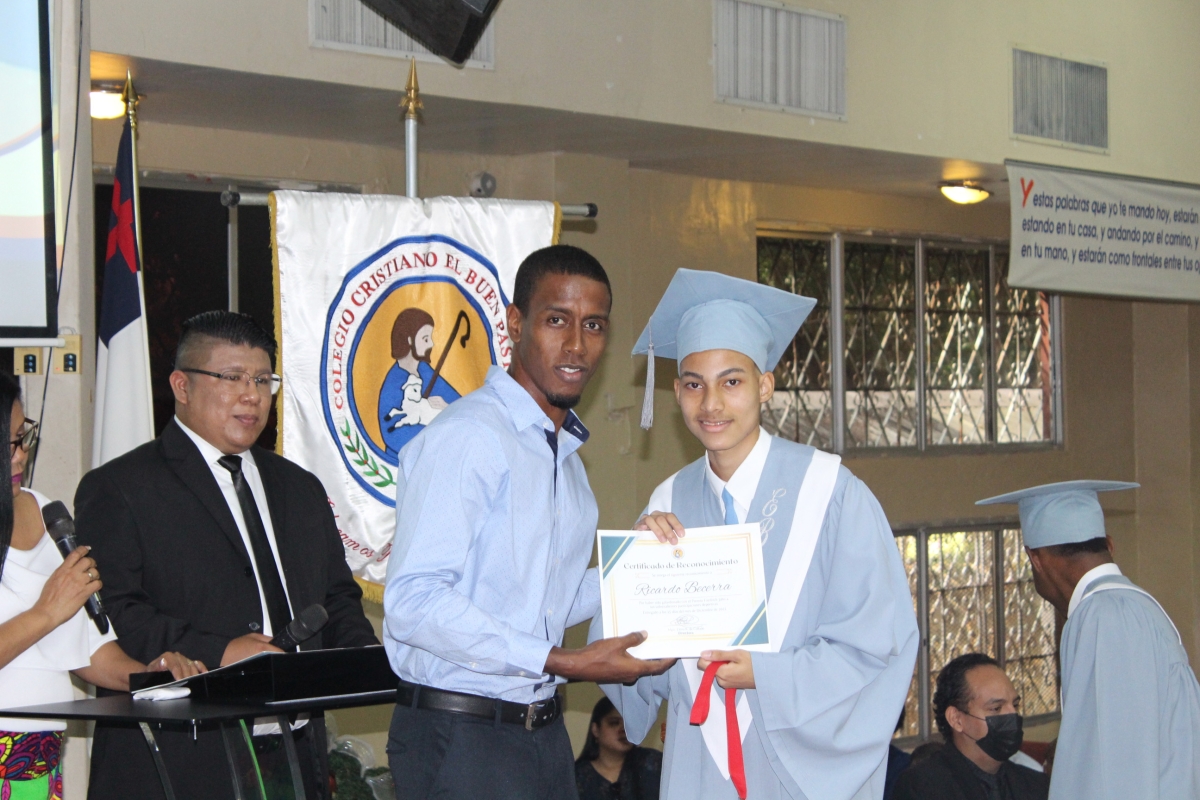 Index of /wp-content/uploads/photo-gallery/Graduacion_Media_2022 ...